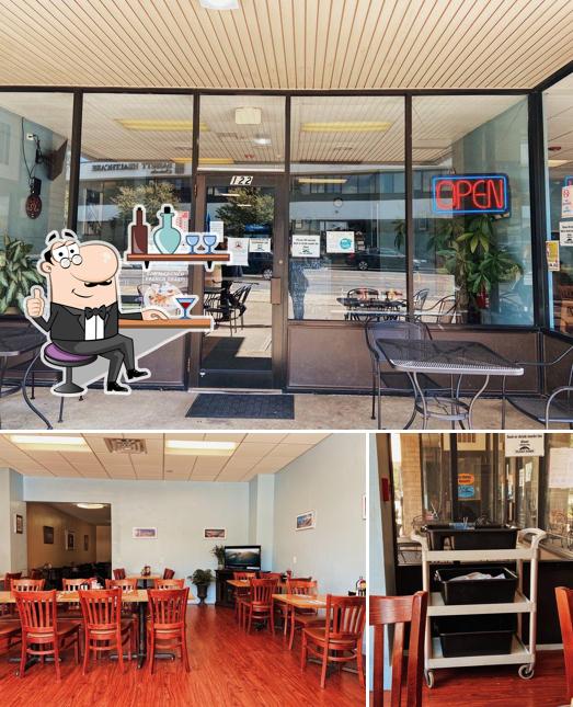 Plaza Diner in Oneonta - Restaurant menu and reviews