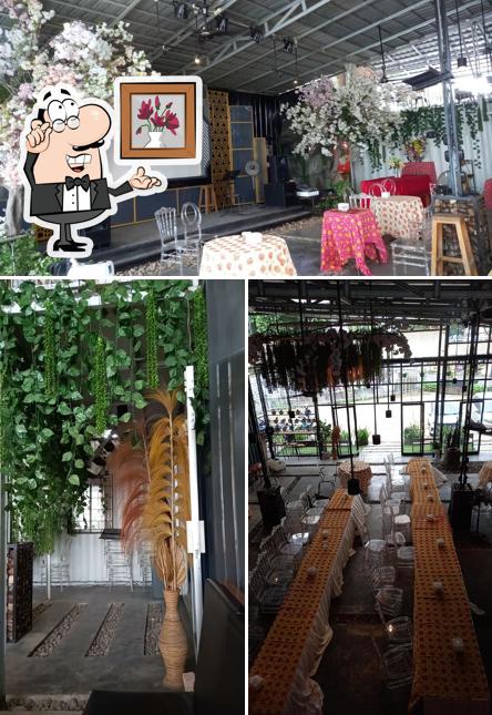 Miracle Cafe and Restaurant, Palembang - Restaurant reviews