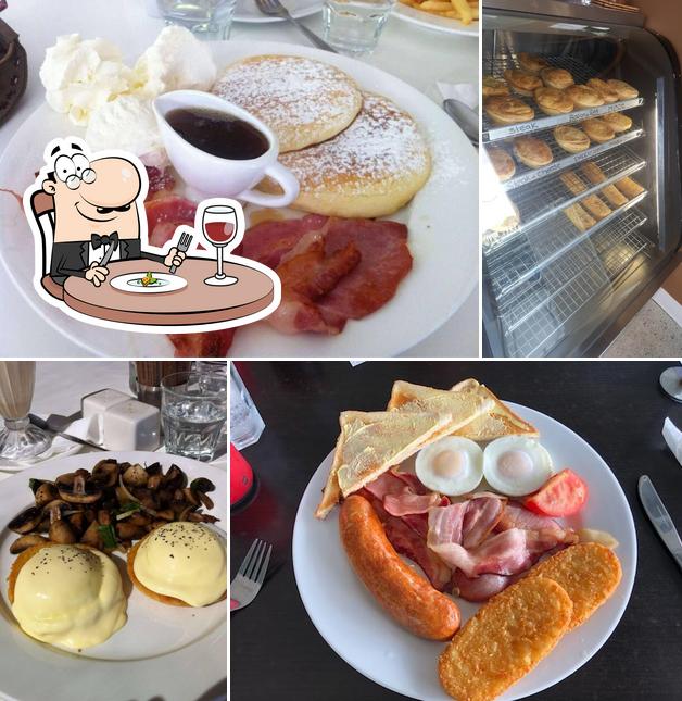 Cafe at Bayliss, Heritage Park - Restaurant menu, prices and reviews