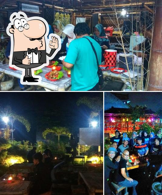 Doel Bengkong cafe, Malang - Restaurant reviews