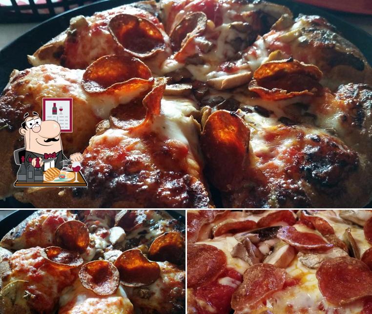 Greek's Pizzeria & Tapp Room in Franklin - Restaurant menu and reviews