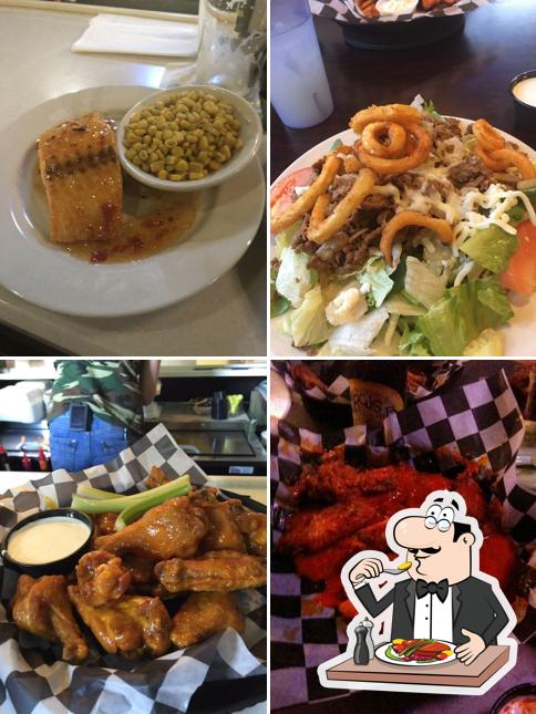 Underdog Sports Bar and Grill, Harrisburg - Restaurant menu, prices and ...