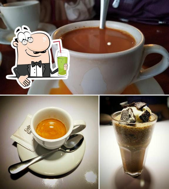 EXCELZA COFFEE SHOP pub & bar, Makassar - Restaurant reviews