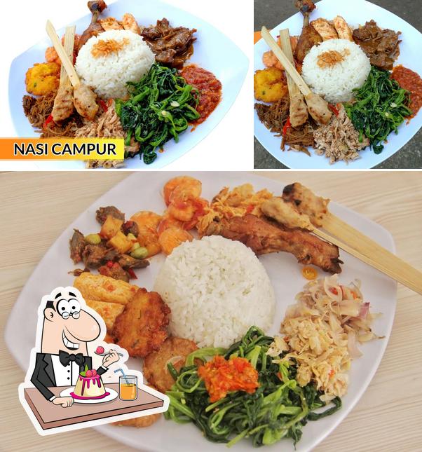 Warung Oky Bali Spesial Sayur Gonde & Sambal Bongkot - Gunung Agung ...