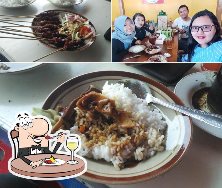 Sate Kambing Pak Pur Tawangmangu, Nglebak - Restaurant menu, prices and ...