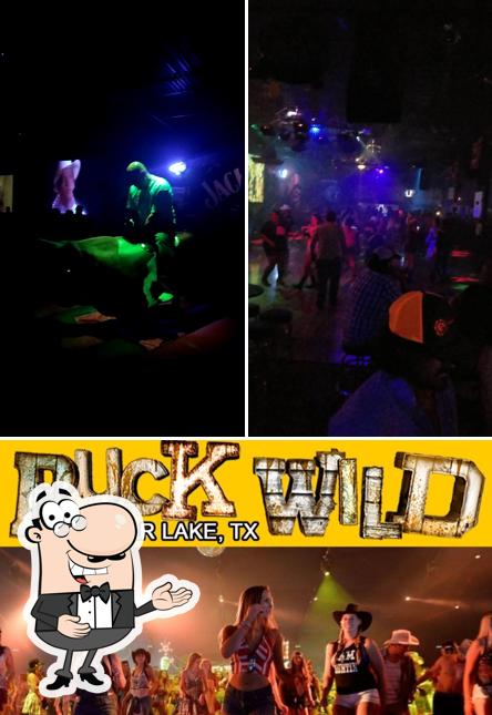 BUCK WILD Hangout in Webster - Restaurant reviews