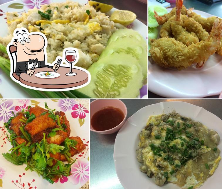 Arr Larn Seafood - Sai 2 Market restaurant, Bangkok - Restaurant reviews