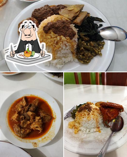 Rm. Minang Raya restaurant, Ajibarang Kulon, H3VG+G4W - Restaurant reviews