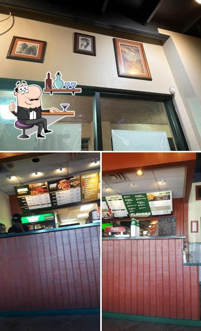 Wingstop, 16650 NW 27th Ave in Miami Gardens - Restaurant menu and reviews