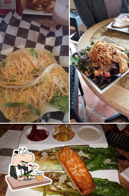 Castaway Bar & Grill, 927 Evergreen Walk in Ocean Beach - Restaurant ...