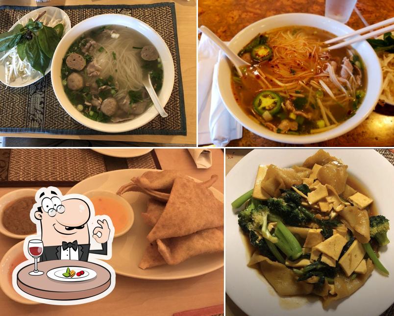Sticky Rice, Champaign - Restaurant menu, prices and reviews