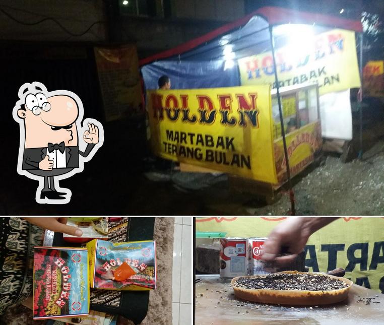 Holden Martabak Terang Bulan restaurant, Surabaya, Ngagel Jaya Selatan ...