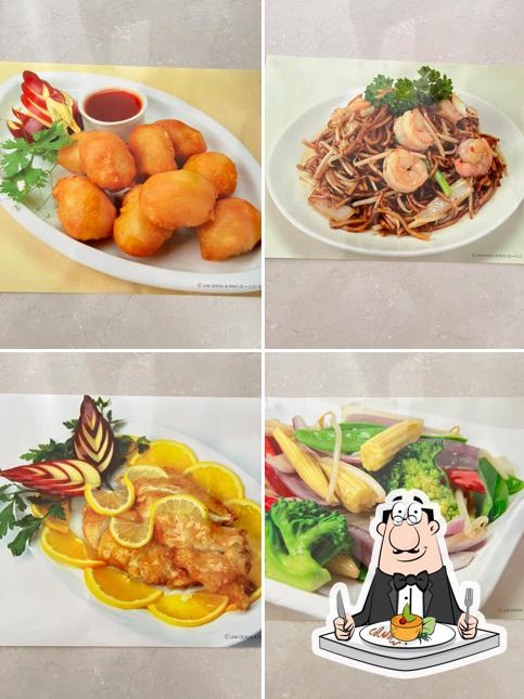 New Lantern House, Borehamwood - Restaurant menu, prices and reviews