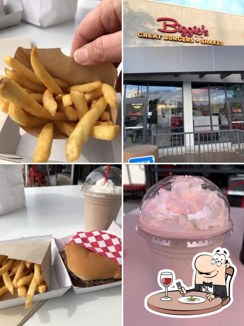 Biggie's Burgers in Vista - Restaurant menu and reviews