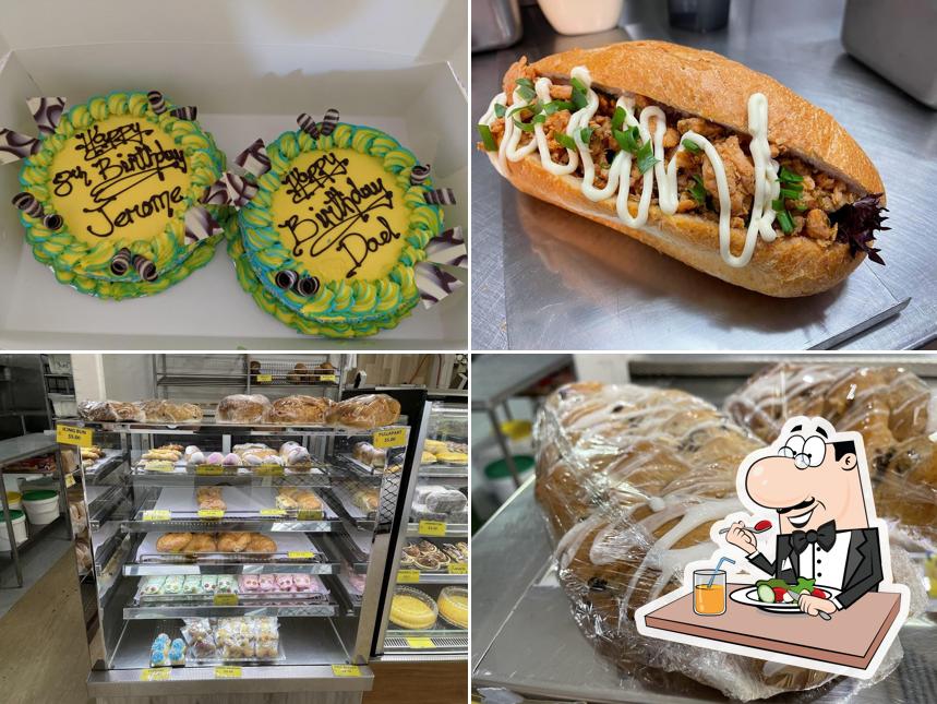 Tooway Creek Bakery, Moffat Beach - Restaurant menu, prices and reviews