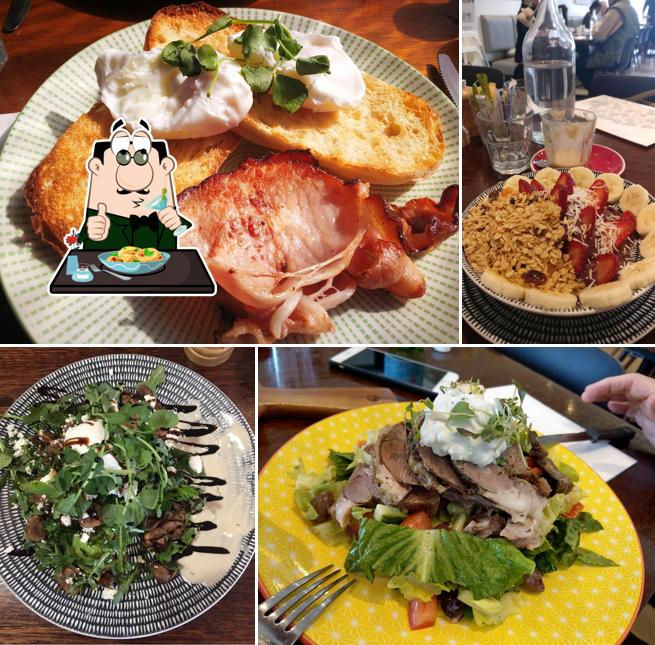 Fress Cafe, Caulfield South - Restaurant menu, prices and reviews
