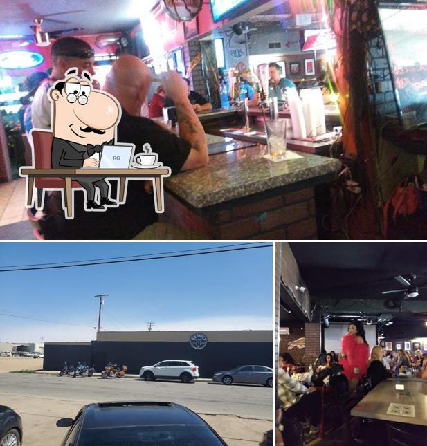 Big Shotz Bar & Grill, Lancaster - Restaurant menu, prices and reviews