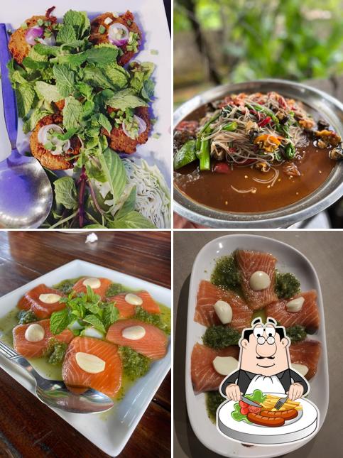 Ruen Nam, Nonthaburi - Restaurant menu, prices and reviews