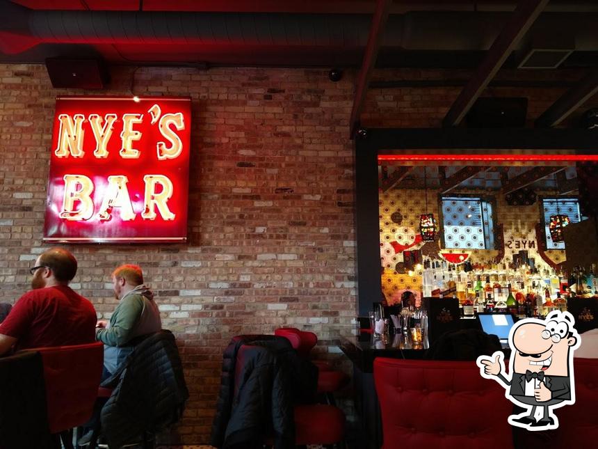 Nye's Bar in Minneapolis - Restaurant menu and reviews