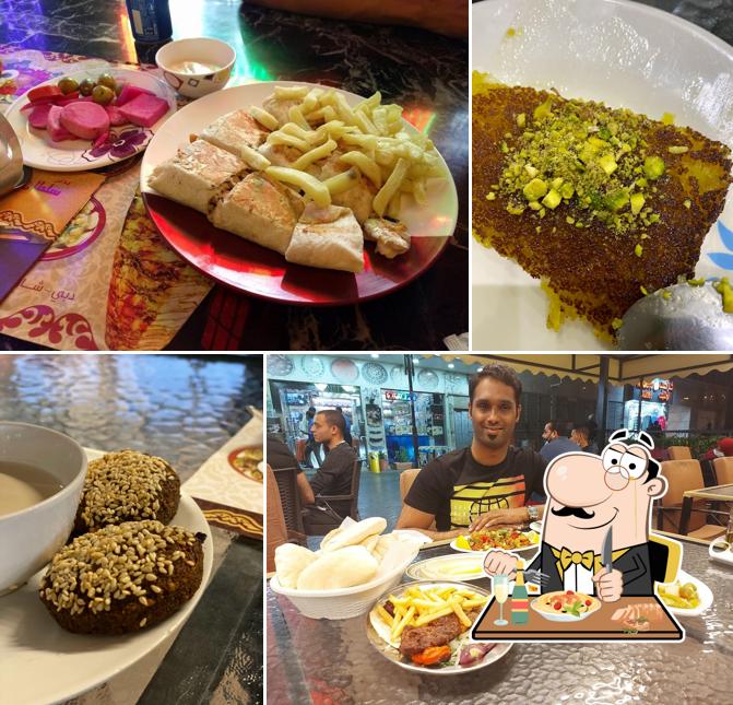 Sultan Dubai Falafel restaurant, Dubai, 24 Al Muraqqabat St ...