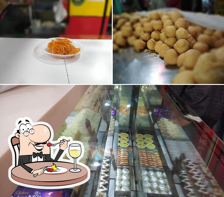R.S. Aggarwal Sweet Palace., New Delhi - Restaurant reviews