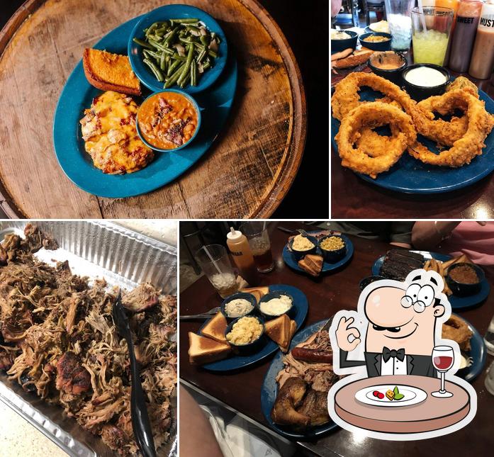 Barbacoa Mojo Federal Swine & Spirits, Lakeland - Carta del restaurante ...