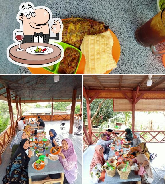 Lado Maek - Restaurant menu, prices and reviews