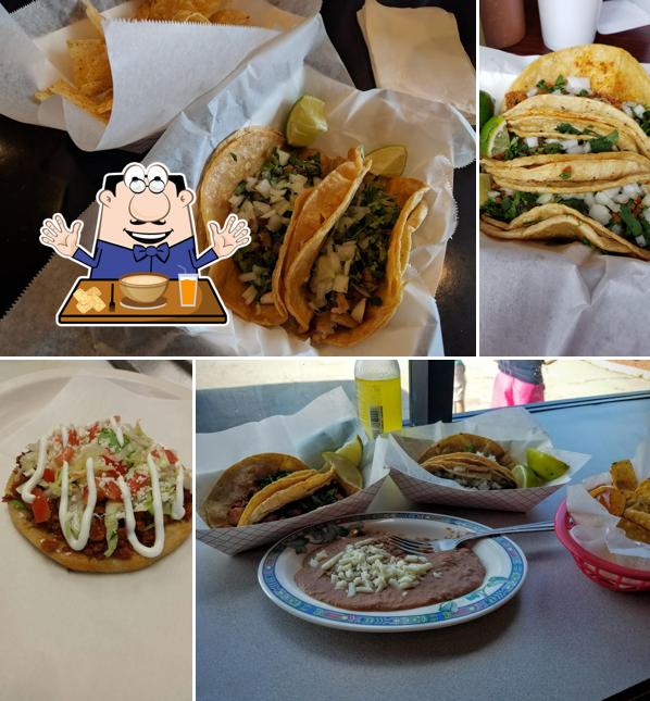 Tony's Tacos Normal, Normal - Restaurant menu, prices and reviews