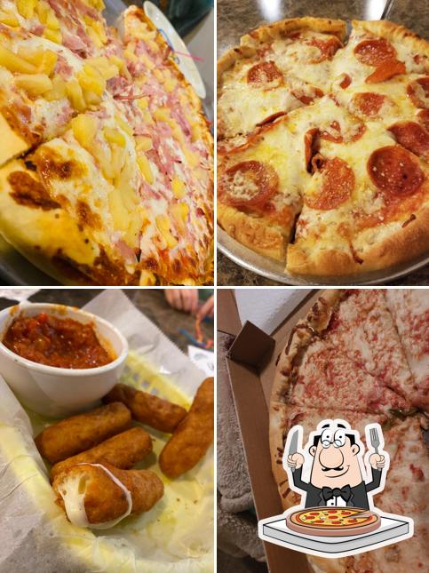 Takis Pizza House II, 1600 S Bay St in Eustis - Restaurant menu and reviews
