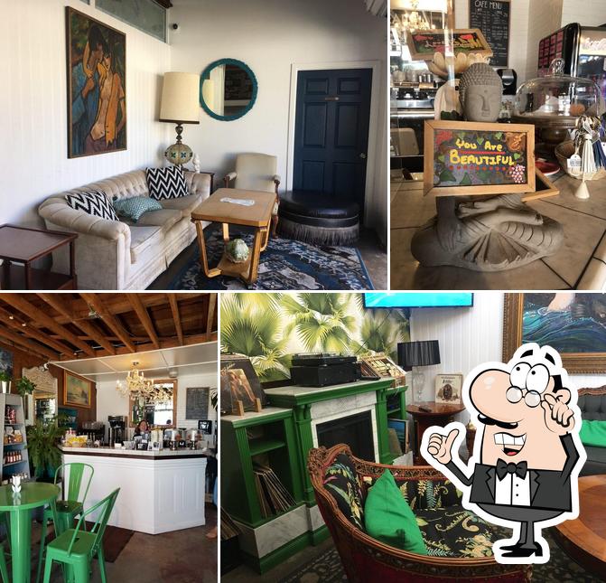 The Seahorse Bar at Pearl Street General in Laguna Beach - Restaurant ...
