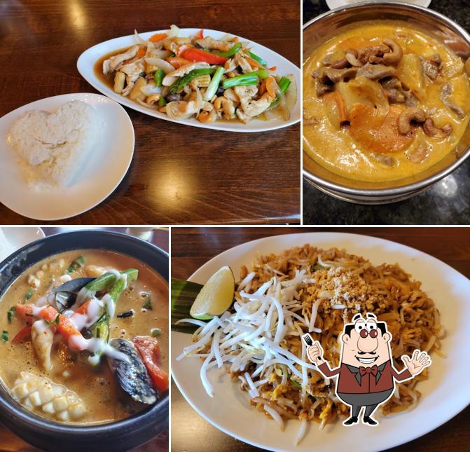 Thai District Restaurant in Brownsburg - Restaurant menu and reviews