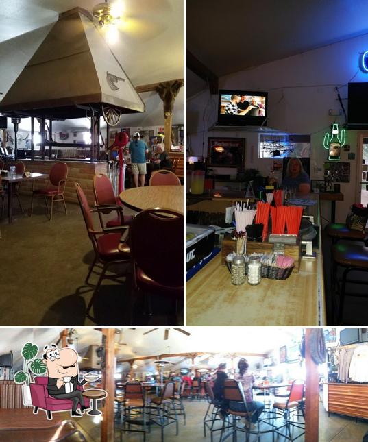 Fred's Arena Bar & Steakhouse in Three Points - Restaurant menu and reviews