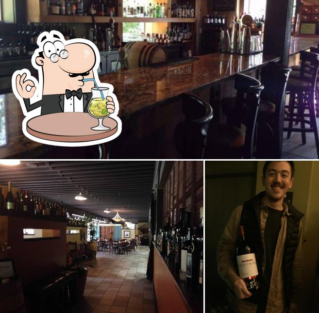 Russell's Restaurant & Loft, Bothell - Restaurant menu, prices and reviews
