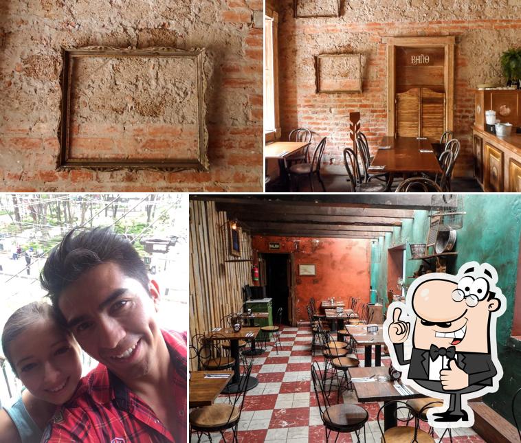 Doña Chela Cervantes pub & bar, Mexico City, LOCATION - Restaurant reviews