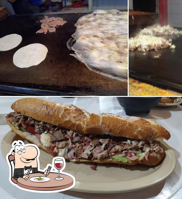 Tacos El Rodeo restaurant, Ciudad López Mateos, Av. del Rosal 8 ...