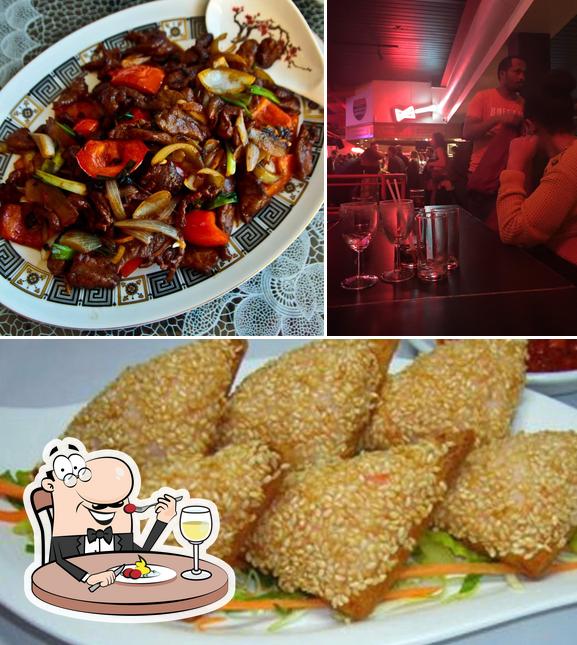 Neighbours Food Bar, London - Restaurant menu, prices and reviews