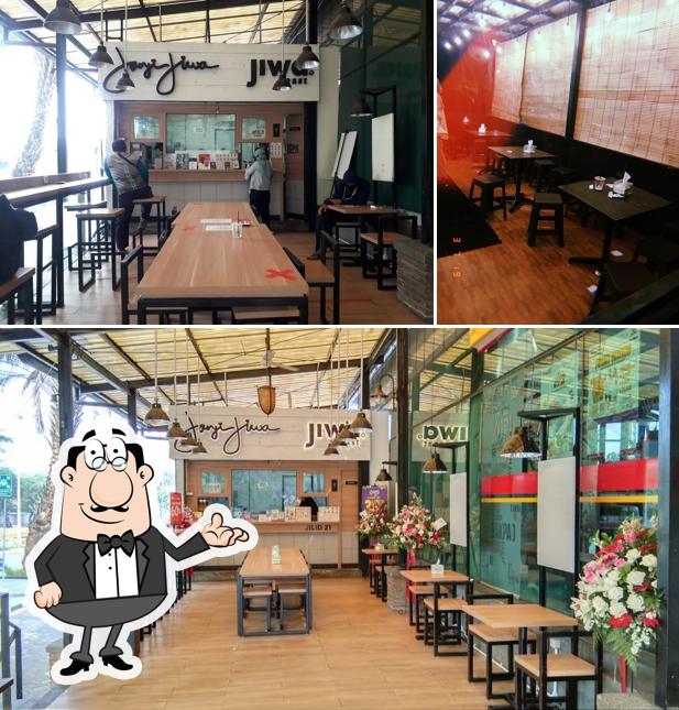 Janji Jiwa & Jiwa Toast PX Pavilion Jilid 21, West Jakarta - Restaurant ...