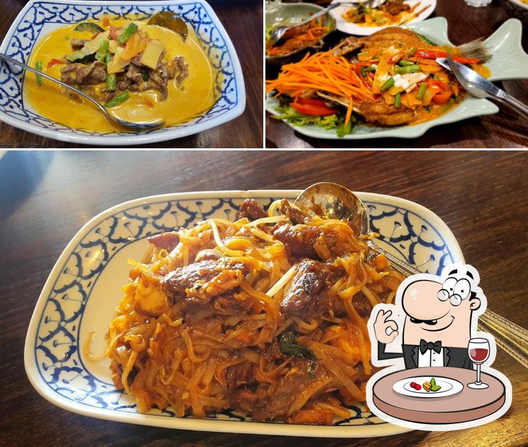 Somerville Thai, Somerville - Restaurant menu, prices and reviews