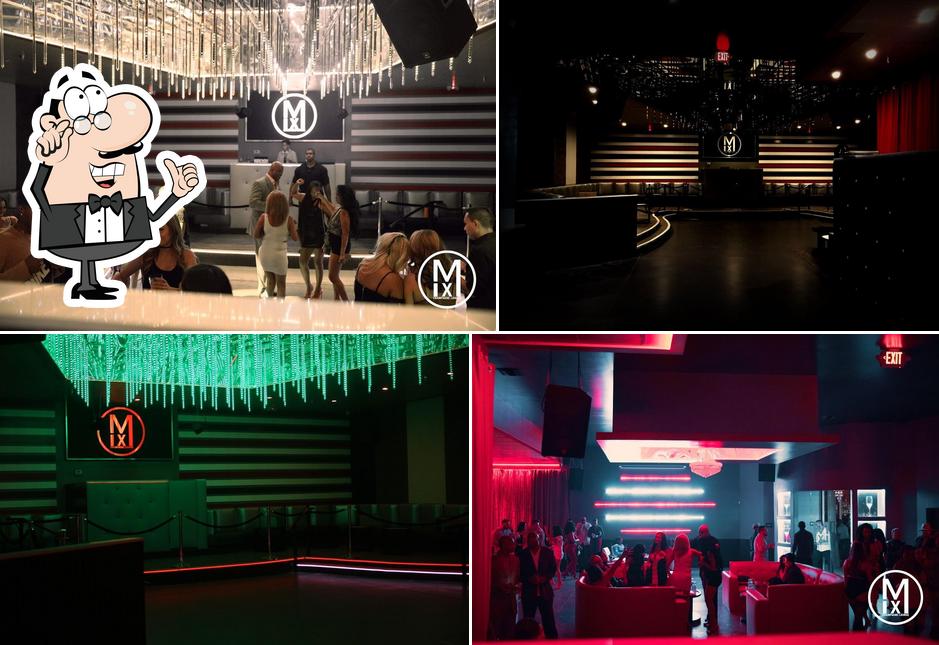 Mix Champagne Lounge in Ontario - Restaurant reviews