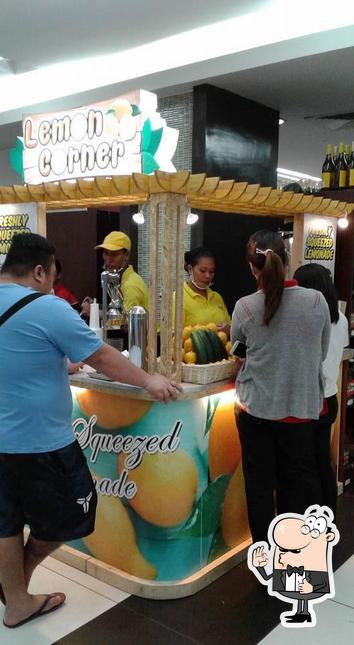 Lemon Corner pub & bar, Taguig, Phase 2 Block 8