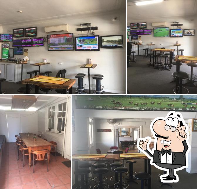 Pub y bar Willow Tree Hotel Scone, Scone - Opiniones del restaurante