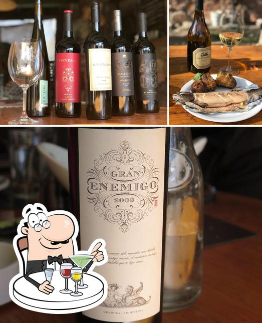 EL VIEJO MANZANO pub & bar, Argentina - Restaurant reviews
