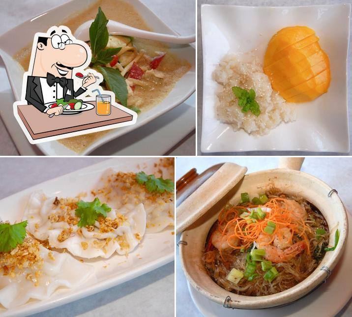 Top 2 restaurants with chinese rice in Southampton, New York, october ...