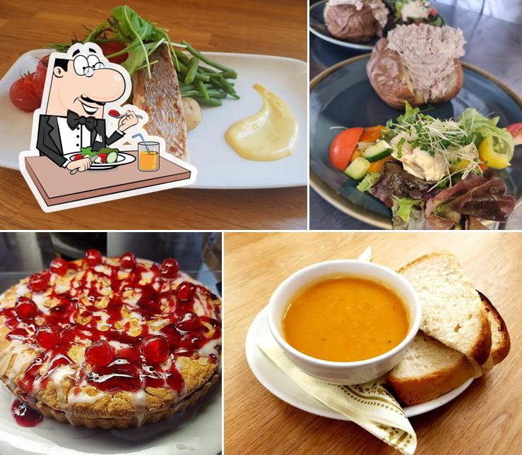 Top 4 restaurants with poached eggs in Stalham, december 2024 ...