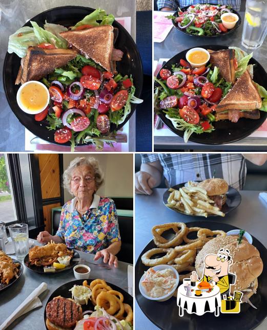 Dee Dee's Diner and Motel, French River - Restaurant menu, prices and ...