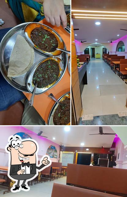 Om Shakti Saoji Bhojnalaya & Family Restaurant, Manish nagar, Nagpur ...