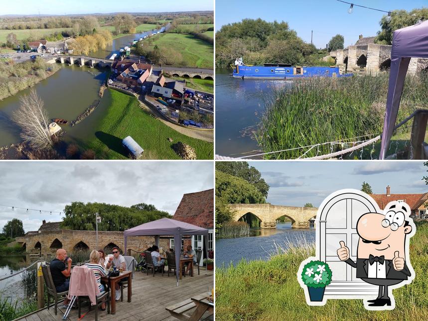 The Maybush Pub Newbridge in Northmoor - Restaurant menu and reviews