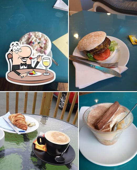 Moo's Coffee Bar in Welshpool - Restaurant reviews