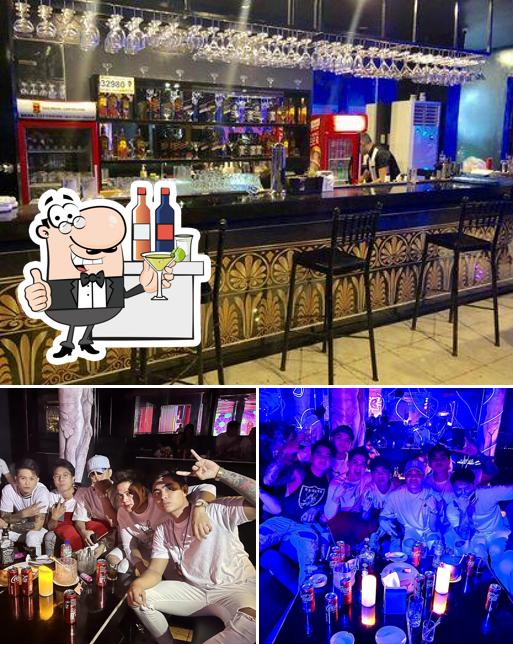 APOLLO World Class Male Entertainment & KTV Bar, Parañaque - Restaurant ...