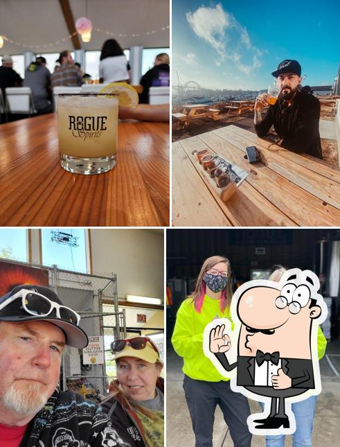 Rogue Spirits Sunset Bar in Newport - Restaurant menu and reviews